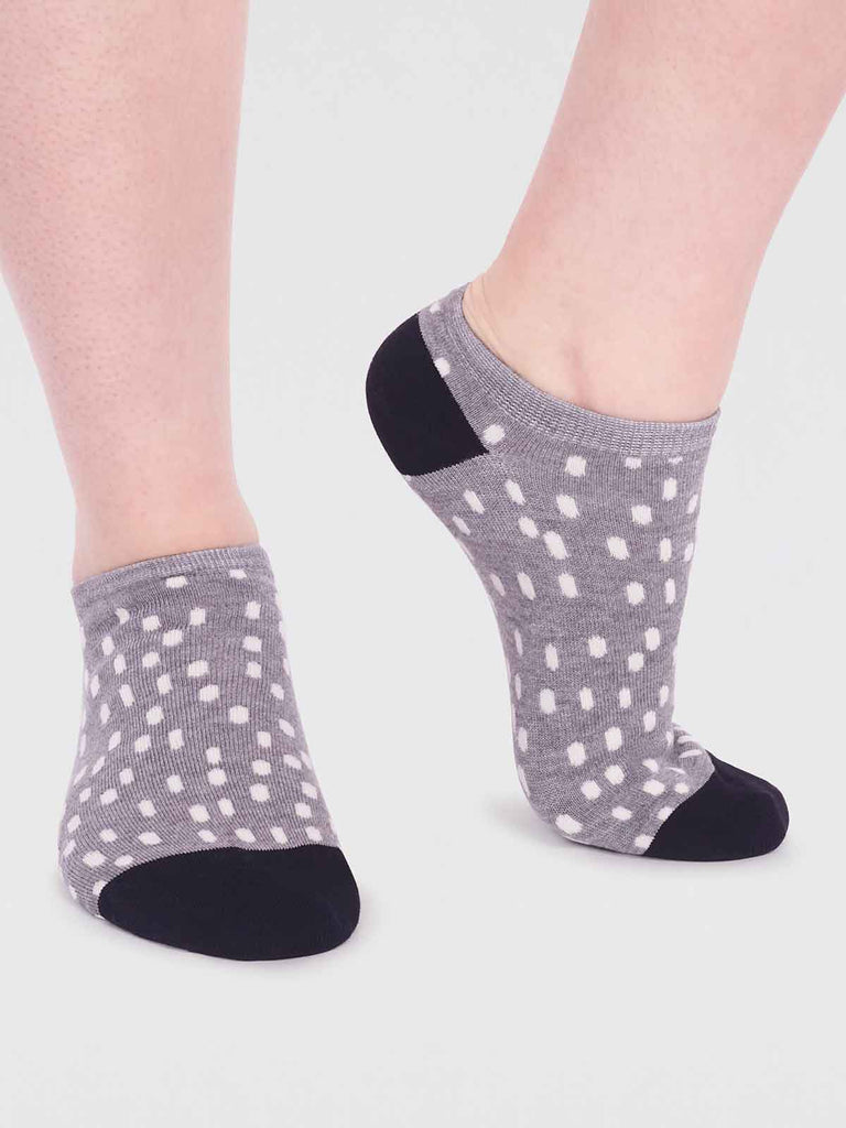 Serena bamboo spot trainer sock – From The Source